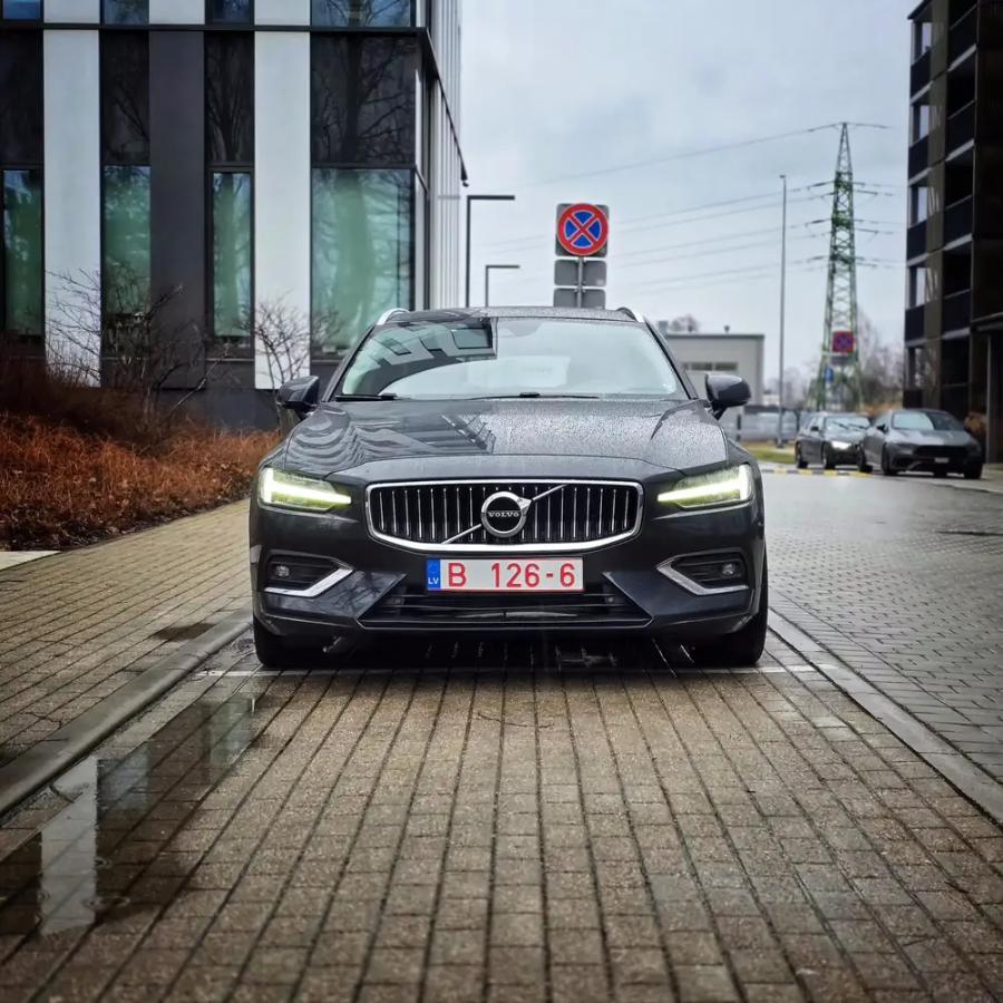 Черный Вольво B60 2019 в Рига, объемом двигателя 2.00 л и пробегом 251 тыс. км за 13695 €, фото 5 на AUTOMOTO.COM.LV