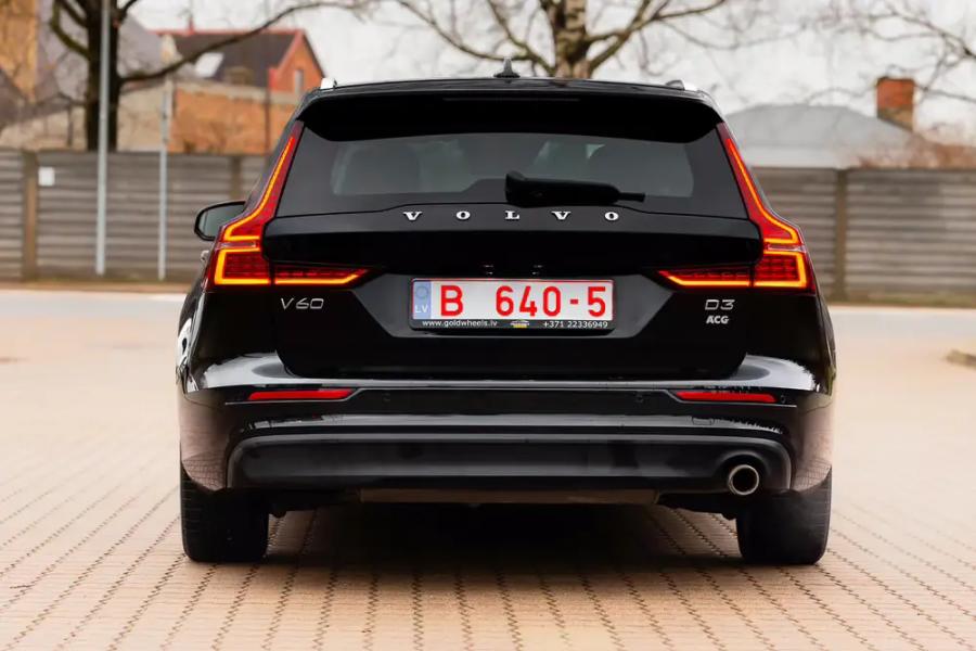 Melns Volvo V60 2019 Jelgava, ar dzinēja tilpumu 2.00 L un nobraukumu 182 tūkst. km par 14000 €, foto 5 vietnē AUTOMOTO.COM.LV