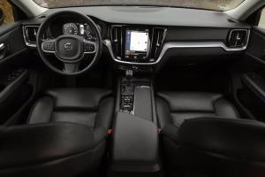 Melns Volvo V60 2019 Jelgava, ar dzinēja tilpumu 2.00 L un nobraukumu 182 tūkst. km par 14000 €, foto 9 vietnē AUTOMOTO.COM.LV