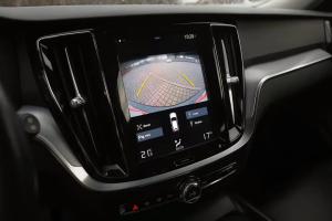Melns Volvo V60 2019 Jelgava, ar dzinēja tilpumu 2.00 L un nobraukumu 182 tūkst. km par 14000 €, foto 17 vietnē AUTOMOTO.COM.LV