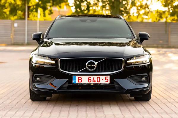 Черный Вольво B60 2019 в Елгава, объемом двигателя 2.00 л и пробегом 217 тыс. км за 13500 €, фото 3 на AUTOMOTO.COM.LV