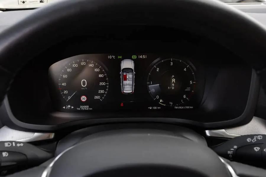 Черный Вольво B60 2019 в Елгава, объемом двигателя 2.00 л и пробегом 264 тыс. км за 14500 €, фото 22 на AUTOMOTO.COM.LV