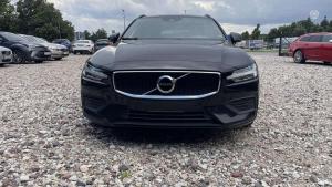 Black Volvo V60 2019 in Kaunas, with an engine capacity of 1.97 L and mileage of 200 thousand km for 12900 €, photo 3 on AUTOMOTO.COM.LV