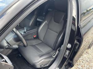 Black Volvo V60 2019 in Kaunas, with an engine capacity of 1.97 L and mileage of 200 thousand km for 12900 €, photo 8 on AUTOMOTO.COM.LV