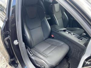Black Volvo V60 2019 in Kaunas, with an engine capacity of 1.97 L and mileage of 200 thousand km for 12900 €, photo 13 on AUTOMOTO.COM.LV