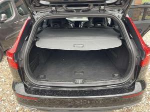 Black Volvo V60 2019 in Kaunas, with an engine capacity of 1.97 L and mileage of 200 thousand km for 12900 €, photo 19 on AUTOMOTO.COM.LV