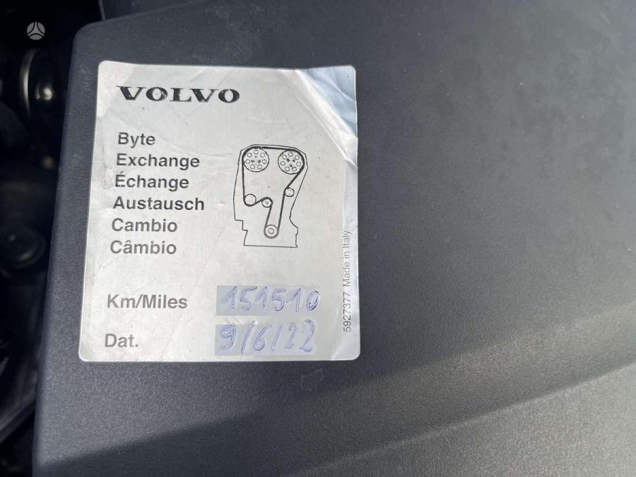 Black Volvo V60 2019 in Kaunas, with an engine capacity of 1.97 L and mileage of 200 thousand km for 12900 €, photo 21 on AUTOMOTO.COM.LV
