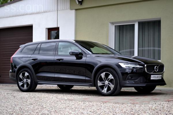 Melns Volvo V60 2019 Tukums, ar dzinēja tilpumu 2.00 L un nobraukumu 285 tūkst. km par 19990 €, foto 7 vietnē AUTOMOTO.COM.LV