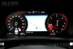 Black Volvo V60 2019 in Tukums, with an engine capacity of 2.00 L and mileage of 285 thousand km for 19990 €, photo 19 on AUTOMOTO.COM.LV