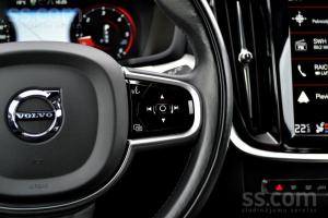 Black Volvo V60 2019 in Tukums, with an engine capacity of 2.00 L and mileage of 285 thousand km for 19990 €, photo 25 on AUTOMOTO.COM.LV