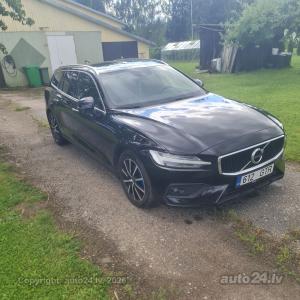 Melns Volvo V60 2019 Jegeva, ar dzinēja tilpumu 2.00 L un nobraukumu 243 tūkst. km par 16999 €, foto 3 vietnē AUTOMOTO.COM.LV