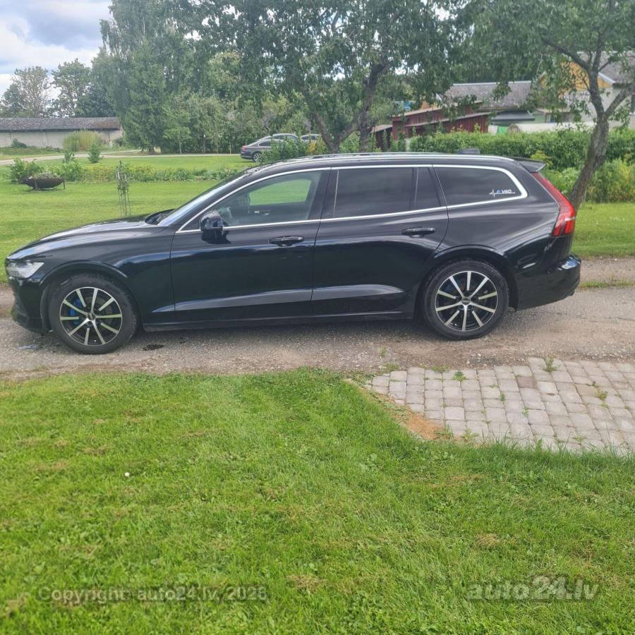 Melns Volvo V60 2019 Jegeva, ar dzinēja tilpumu 2.00 L un nobraukumu 243 tūkst. km par 16999 €, foto 6 vietnē AUTOMOTO.COM.LV