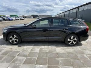 Black Volvo V60 2019 in Kaunas, with an engine capacity of 1.97 L and mileage of 303 thousand km for 8800 €, photo 9 on AUTOMOTO.COM.LV