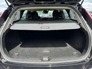 Black Volvo V60 2019 in Kaunas, with an engine capacity of 1.97 L and mileage of 303 thousand km for 8800 €, photo 15 on AUTOMOTO.COM.LV