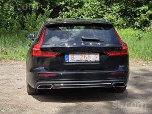 Black Volvo V60 2019 in Riga, with an engine capacity of 2.00 L and mileage of 0 thousand km for 13950 €, photo 19 on AUTOMOTO.COM.LV