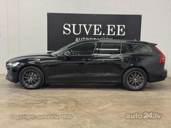 Black Volvo V60 2019 in Tallinn, with an engine capacity of 2.00 L and mileage of 216 thousand km for 14995 €, photo 4 on AUTOMOTO.COM.LV