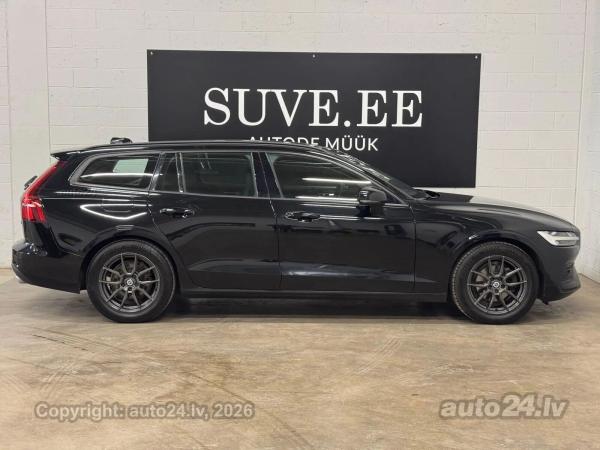 Black Volvo V60 2019 in Tallinn, with an engine capacity of 2.00 L and mileage of 216 thousand km for 14995 €, photo 6 on AUTOMOTO.COM.LV