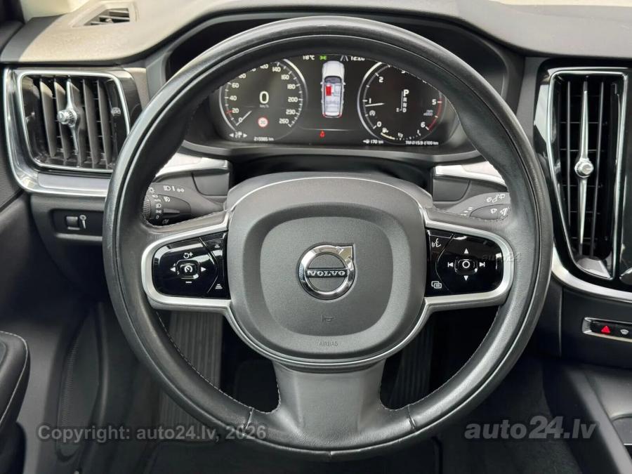 Черный Вольво B60 2019 в Таллин, объемом двигателя 2.00 л и пробегом 216 тыс. км за 14995 €, фото 14 на AUTOMOTO.COM.LV