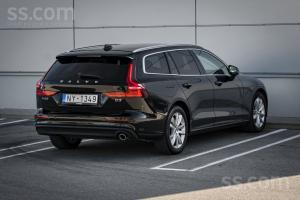 Melns Volvo V60 2019 Rīga, ar dzinēja tilpumu 2.00 L un nobraukumu 238 tūkst. km par 13990 €, foto 6 vietnē AUTOMOTO.COM.LV