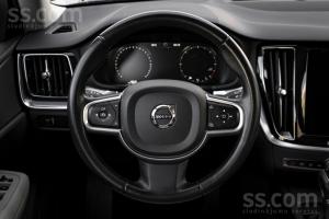 Melns Volvo V60 2019 Rīga, ar dzinēja tilpumu 2.00 L un nobraukumu 238 tūkst. km par 13990 €, foto 21 vietnē AUTOMOTO.COM.LV