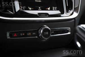 Melns Volvo V60 2019 Rīga, ar dzinēja tilpumu 2.00 L un nobraukumu 238 tūkst. km par 13990 €, foto 25 vietnē AUTOMOTO.COM.LV