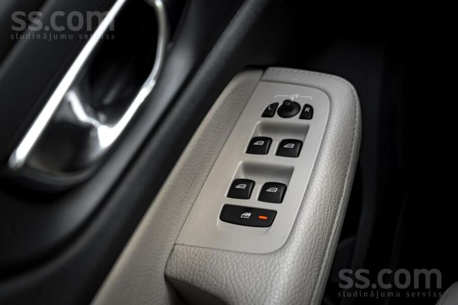 Melns Volvo V60 2019 Rīga, ar dzinēja tilpumu 2.00 L un nobraukumu 238 tūkst. km par 13990 €, foto 30 vietnē AUTOMOTO.COM.LV