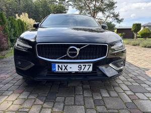 Melns Volvo V60 2019 Rīga, ar dzinēja tilpumu 2.00 L un nobraukumu 236 tūkst. km par 15300 €, foto  vietnē AUTOMOTO.COM.LV