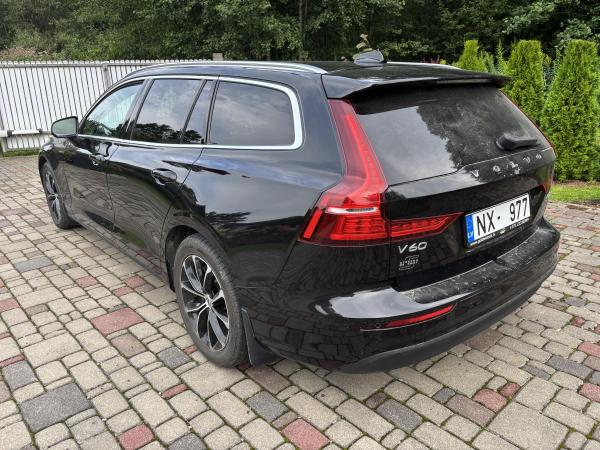 Melns Volvo V60 2019 Rīga, ar dzinēja tilpumu 2.00 L un nobraukumu 236 tūkst. km par 15300 €, foto 6 vietnē AUTOMOTO.COM.LV