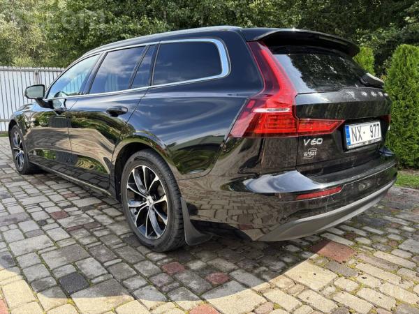 Melns Volvo V60 2019 Rīga, ar dzinēja tilpumu 2.00 L un nobraukumu 236 tūkst. km par 15300 €, foto 3 vietnē AUTOMOTO.COM.LV