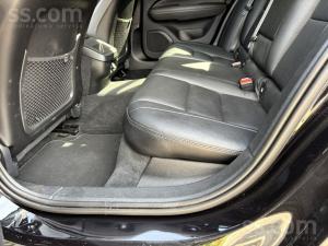 Melns Volvo V60 2019 Rīga, ar dzinēja tilpumu 2.00 L un nobraukumu 236 tūkst. km par 15300 €, foto 12 vietnē AUTOMOTO.COM.LV