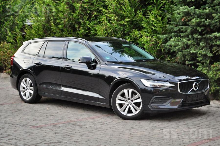 Black Volvo V60 2019 in Tukums, with an engine capacity of 2.00 L and mileage of 303 thousand km for 11700 €, photo 1 on AUTOMOTO.COM.LV