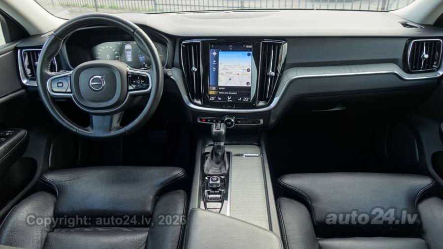 Black Volvo V60 2019 in Tartu, with an engine capacity of 2.00 L and mileage of 203 thousand km for 15950 €, photo 19 on AUTOMOTO.COM.LV