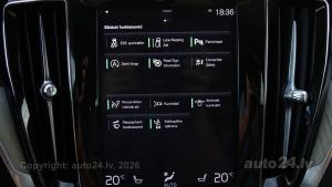 Black Volvo V60 2019 in Tartu, with an engine capacity of 2.00 L and mileage of 203 thousand km for 15950 €, photo 20 on AUTOMOTO.COM.LV