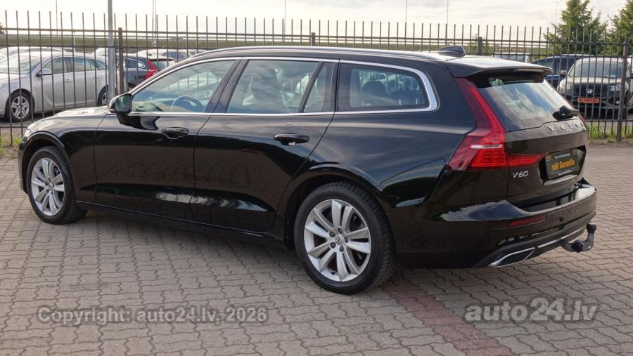 Black Volvo V60 2019 in Tartu, with an engine capacity of 2.00 L and mileage of 203 thousand km for 15950 €, photo 21 on AUTOMOTO.COM.LV