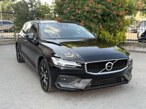 Black Volvo V60 2019 in Kaunas, with an engine capacity of 1.97 L and mileage of 281 thousand km for 11650 €, photo  on AUTOMOTO.COM.LV