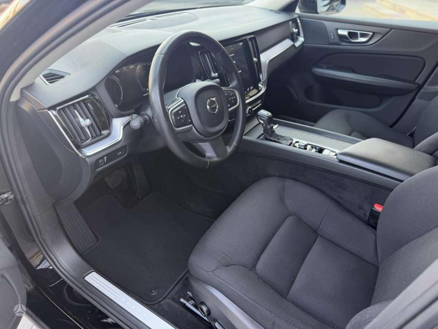 Melns Volvo V60 2019 Kauņa, ar dzinēja tilpumu 1.97 L un nobraukumu 281 tūkst. km par 11650 €, foto 14 vietnē AUTOMOTO.COM.LV