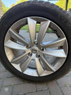 Melns Volvo V60 2019 Kauņa, ar dzinēja tilpumu 1.97 L un nobraukumu 281 tūkst. km par 11650 €, foto 22 vietnē AUTOMOTO.COM.LV