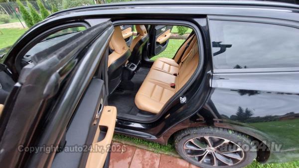 Melns Volvo V60 2019 Tallina, ar dzinēja tilpumu 2.00 L un nobraukumu 298 tūkst. km par 14000 €, foto 11 vietnē AUTOMOTO.COM.LV
