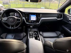 Melns Volvo V60 2019 Klaipėda, ar dzinēja tilpumu 1.97 L un nobraukumu 299 tūkst. km par 12800 €, foto 8 vietnē AUTOMOTO.COM.LV