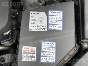 Melns Volvo V60 2019 Rīga, ar dzinēja tilpumu 2.00 L un nobraukumu 237 tūkst. km par 13990 €, foto 20 vietnē AUTOMOTO.COM.LV