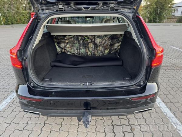Черный Вольво B60 2019 в Салдус, объемом двигателя 2.00 л и пробегом 242 тыс. км за 18900 €, фото 9 на AUTOMOTO.COM.LV