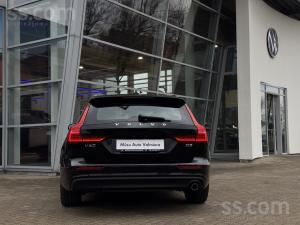 Black Volvo V60 2020 in Valmiera, with an engine capacity of 2.00 L and mileage of 171 thousand km for 18900 €, photo 5 on AUTOMOTO.COM.LV