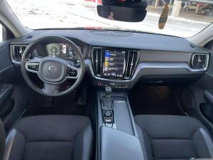Black Volvo V60 2020 in Vilnius, with an engine capacity of 1.97 L and mileage of 104 thousand km for 16499 €, photo 21 on AUTOMOTO.COM.LV