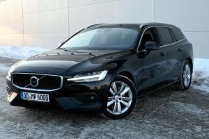 Black Volvo V60 2020 in Kretinga, with an engine capacity of 1.97 L and mileage of 127 thousand km for 18199 €, photo 3 on AUTOMOTO.COM.LV