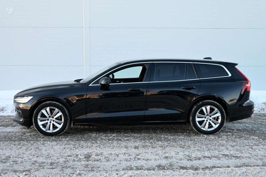 Black Volvo V60 2020 in Kretinga, with an engine capacity of 1.97 L and mileage of 127 thousand km for 18199 €, photo 12 on AUTOMOTO.COM.LV