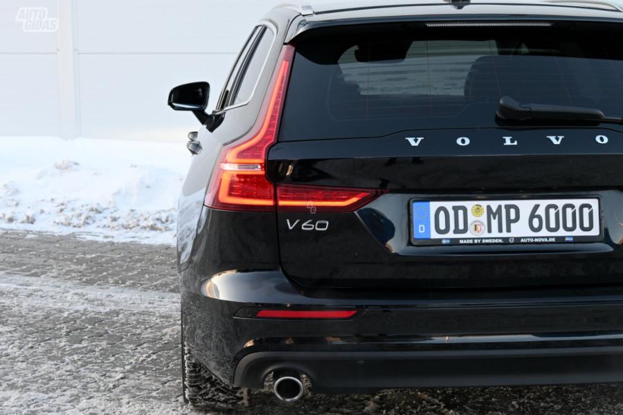 Melns Volvo V60 2020 Kretinga, ar dzinēja tilpumu 2.00 L un nobraukumu 18 tūkst. km par 18199 €, foto 10 vietnē AUTOMOTO.COM.LV