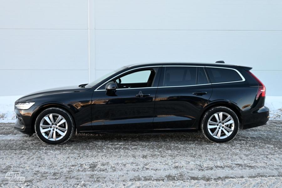Melns Volvo V60 2020 Kretinga, ar dzinēja tilpumu 2.00 L un nobraukumu 18 tūkst. km par 18199 €, foto 12 vietnē AUTOMOTO.COM.LV