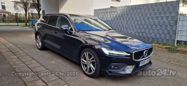 Black Volvo V60 2020 in Tallinn, with an engine capacity of 2.00 L and mileage of 129 thousand km for 22999 €, photo 3 on AUTOMOTO.COM.LV