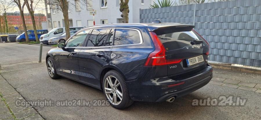 Melns Volvo V60 2020 Tallina, ar dzinēja tilpumu 2.00 L un nobraukumu 129 tūkst. km par 22999 €, foto 4 vietnē AUTOMOTO.COM.LV