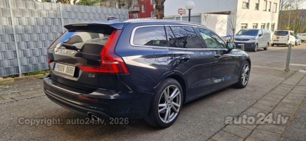 Melns Volvo V60 2020 Tallina, ar dzinēja tilpumu 2.00 L un nobraukumu 129 tūkst. km par 22999 €, foto 6 vietnē AUTOMOTO.COM.LV
